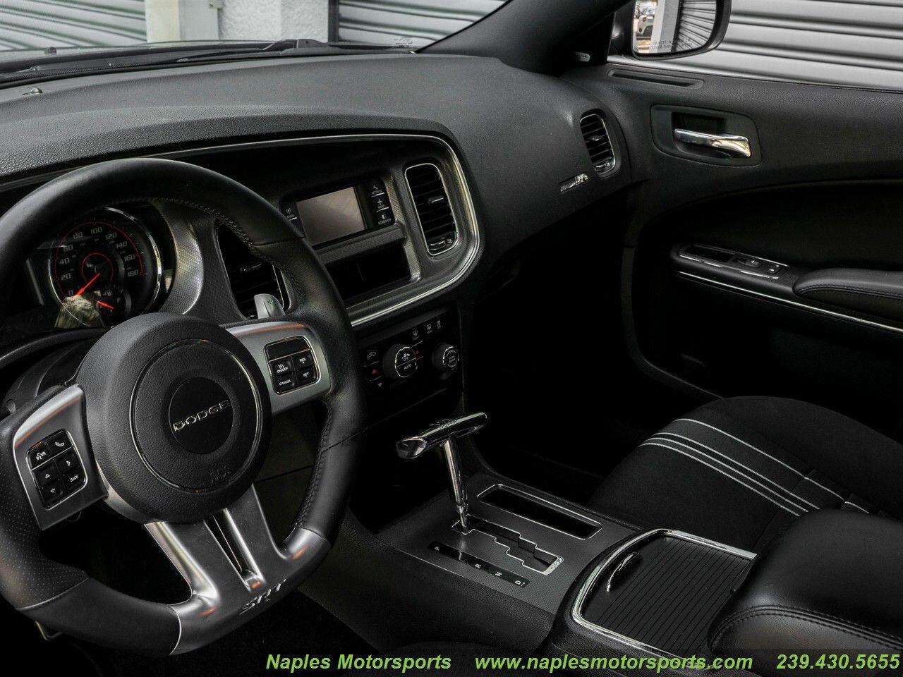 Dodge Charger 2002 Interior