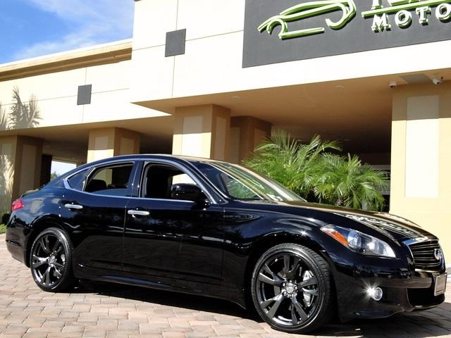 2022 Infiniti M56 On 22 Rims